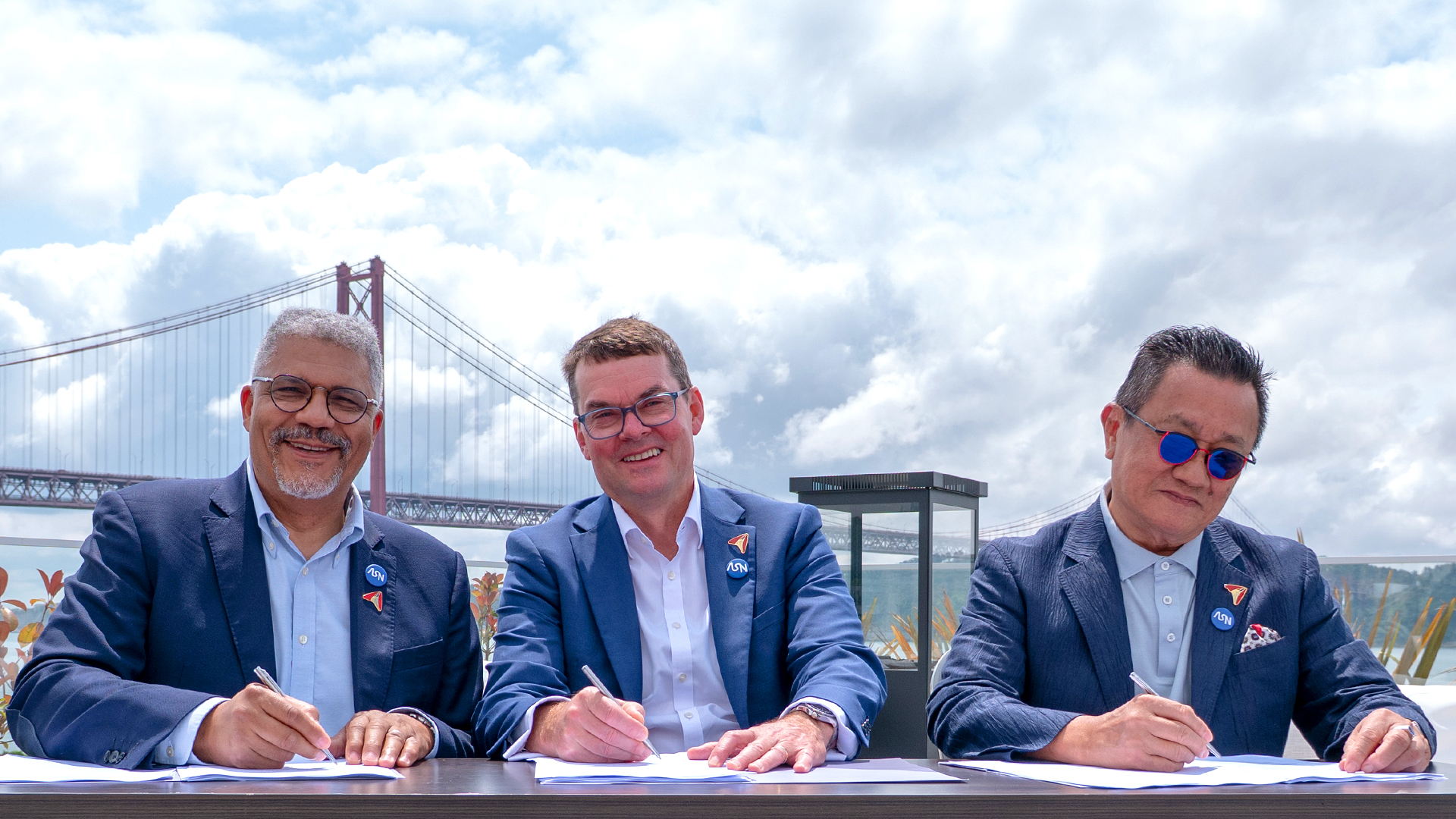 Southern Cross, ASN, and OMS Group Sign SX Tasman Express “SX-TX ...